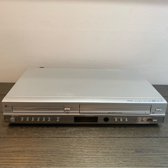 Zenith | Portable Audio & Video | Zenith Xbv442 Dvd Vcr Combo 4head ...